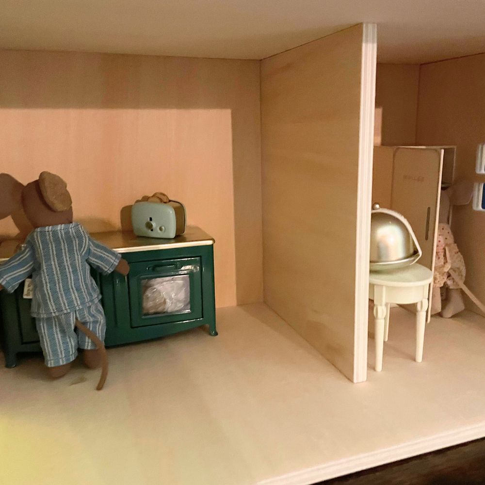 Maileg Mouse Hole Farmhouse Kitchen Set - Default Title - Crafts4Kids